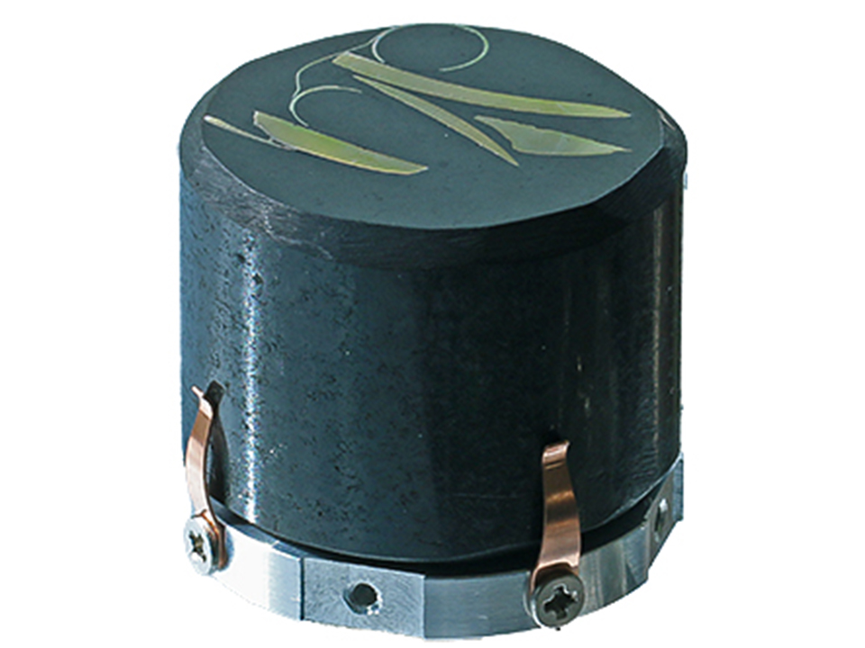 New - compact Smart-Clip metallographic mount holders for SEM - Labtech